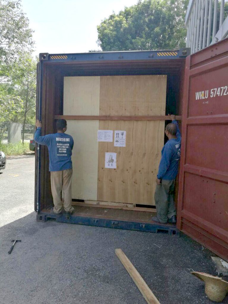 Container Lashing & Choking - TAS TECNIC CORPORATION SDN. BHD.